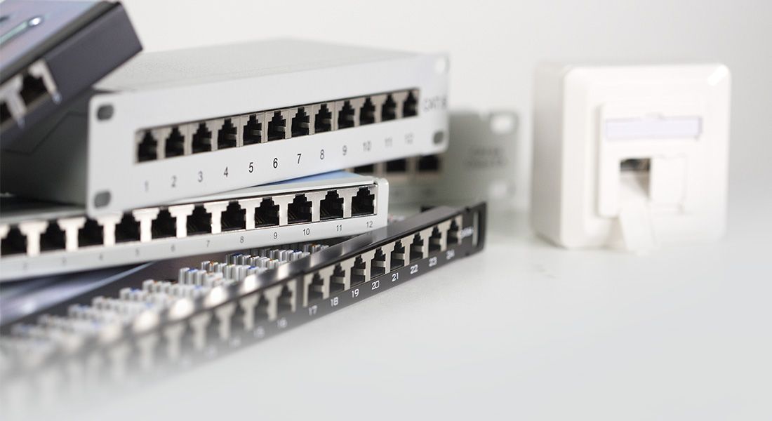Patchpanel in vielen Ausführungen bei EFB-Elektronik