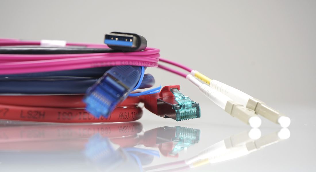 Kabel und Adapter online beim Experten kaufen | EFB-Elektronik